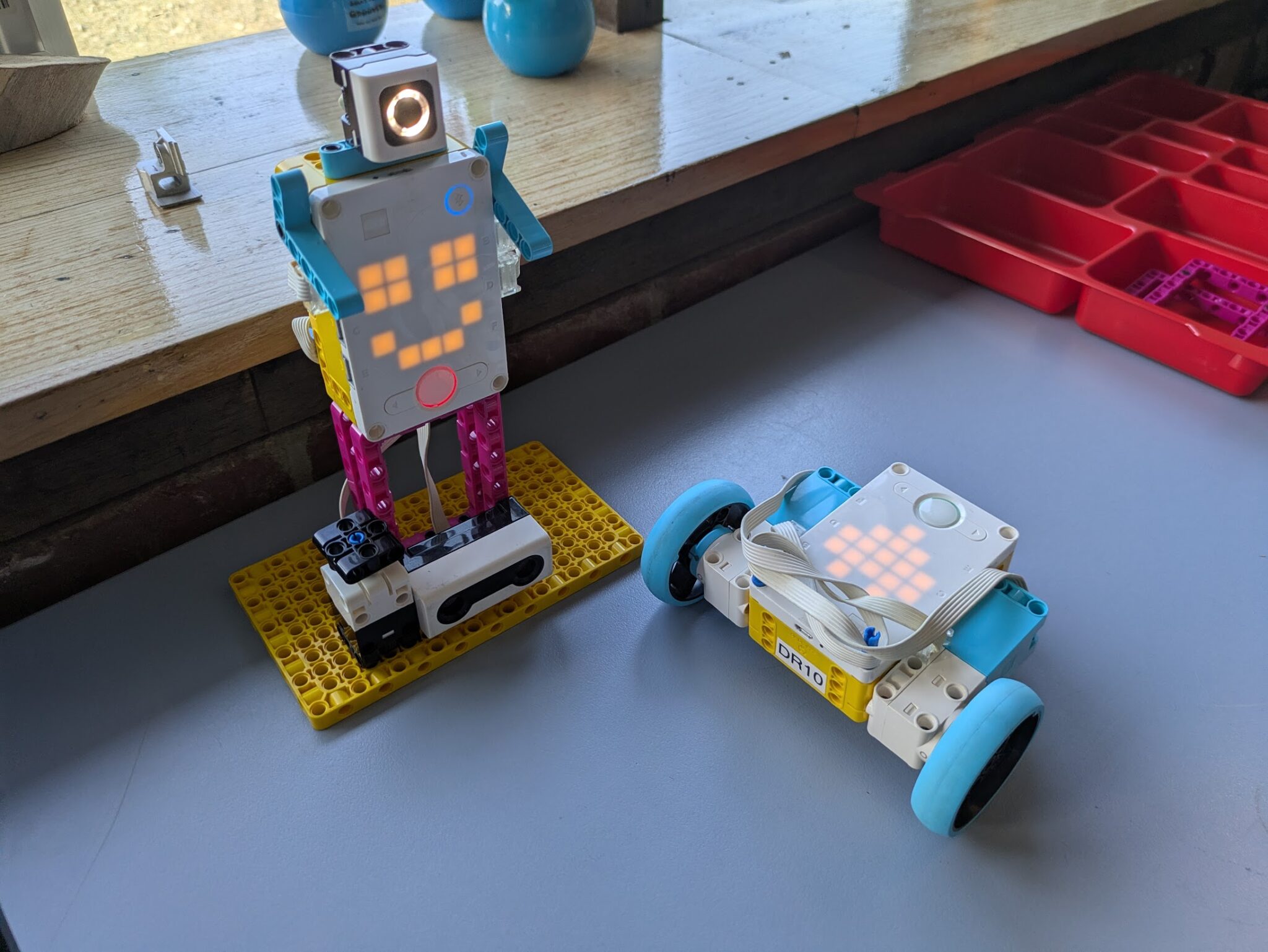 Behaviour-based Robots – Devil Robotics